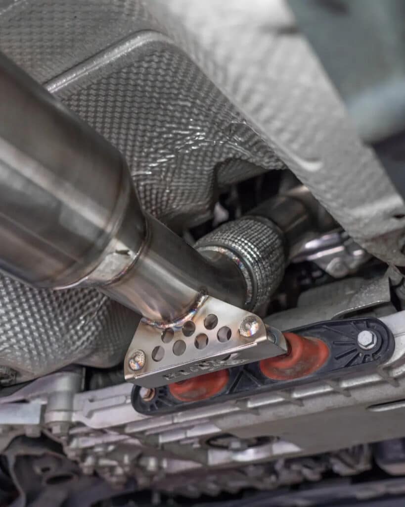 Bull-X Downpipe VAG 2.0 TSI - VW Scirocco + Golf 6 Cabrio - CULC/CULA ...